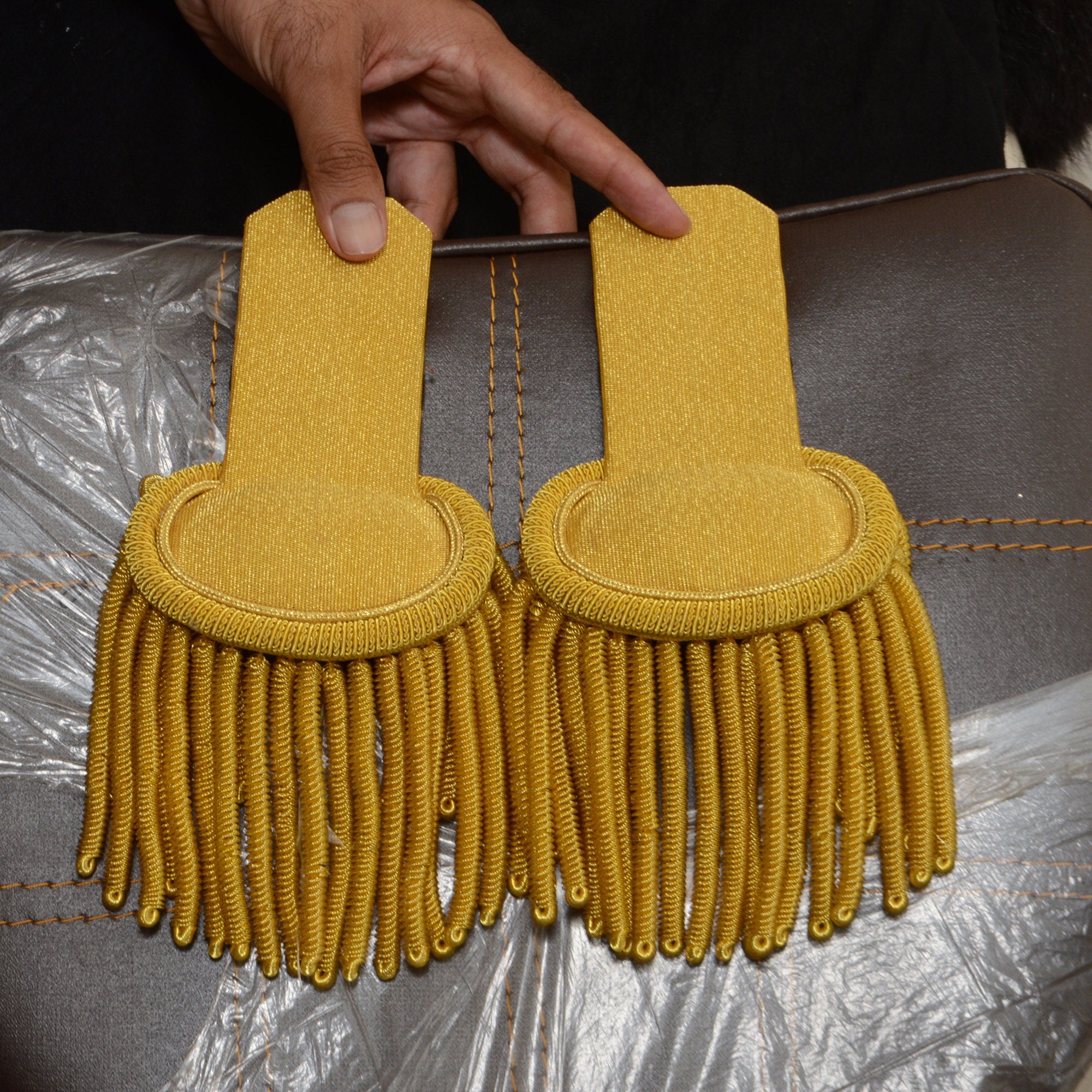 Men’s Military Officer Shoulder Epaulettes – Golden Uniform Accessories ...